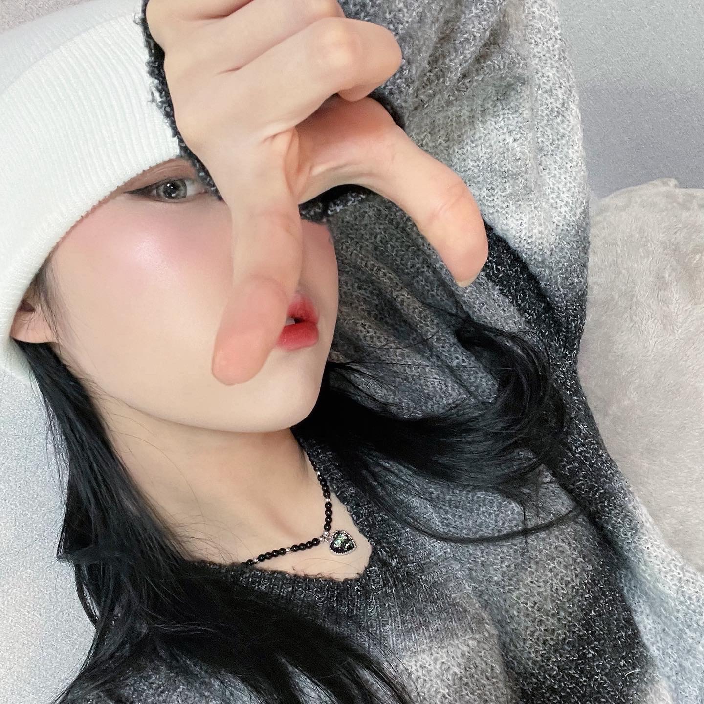 써니 (@1000kg_) 님의 게시물 | KREAM