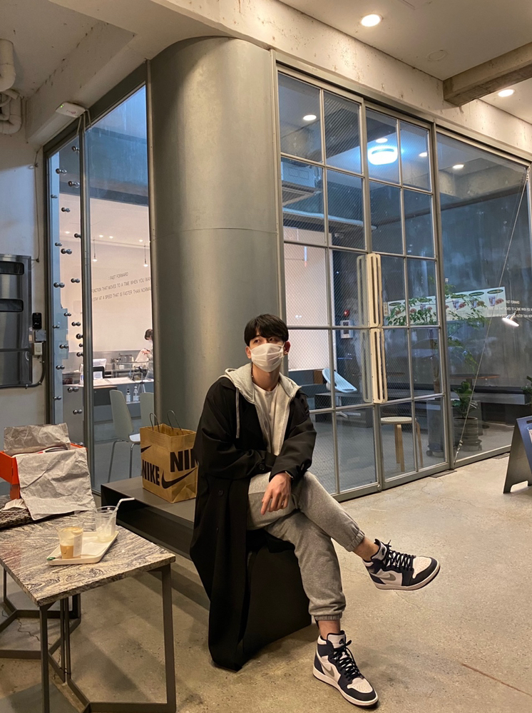 곰탱이 (@hun.__.2) 님의 게시물 | KREAM