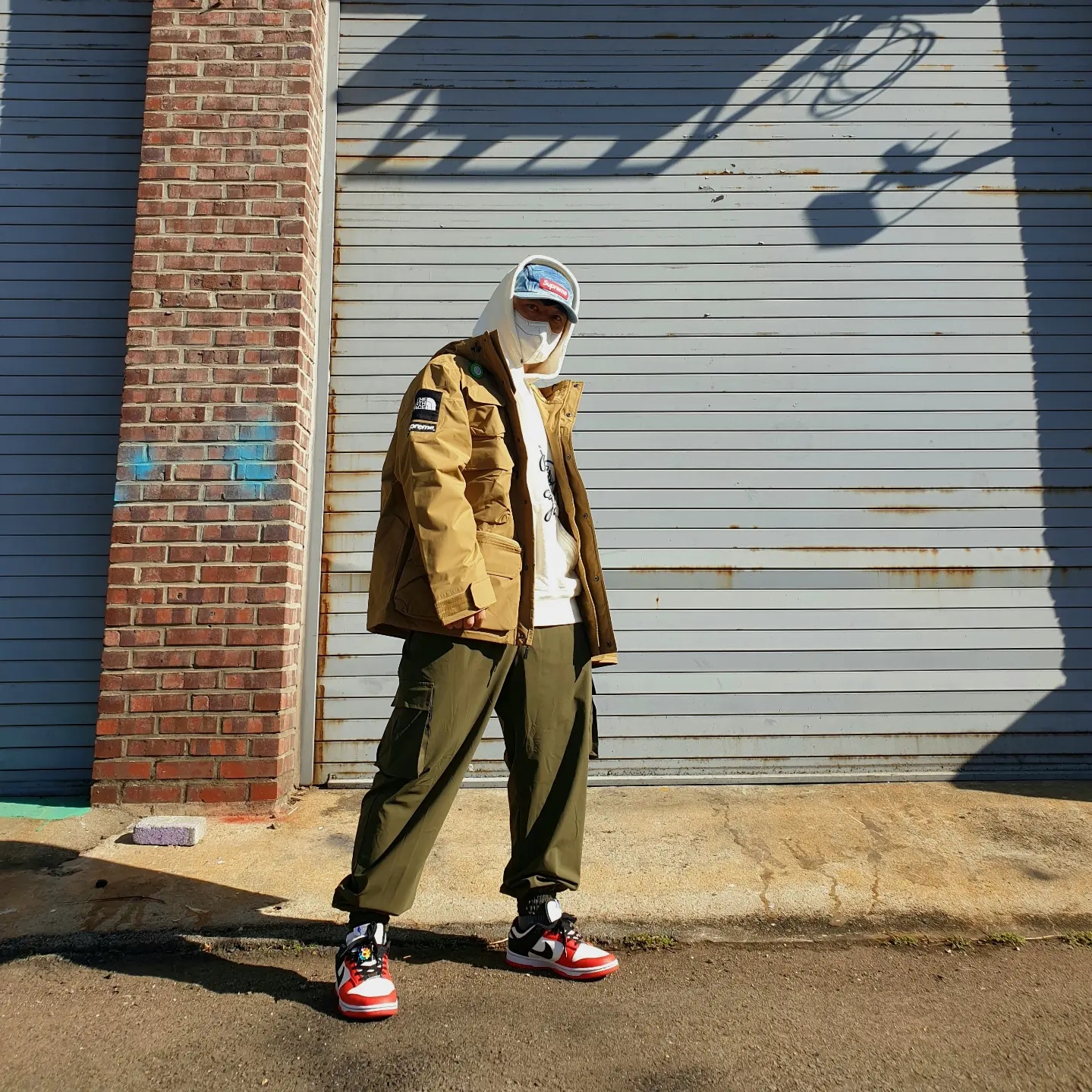 코난 (@_lets_be) 님의 게시물 | KREAM