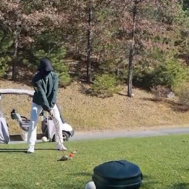 jbhan (@mukja87) 님의 게시물 | KREAM