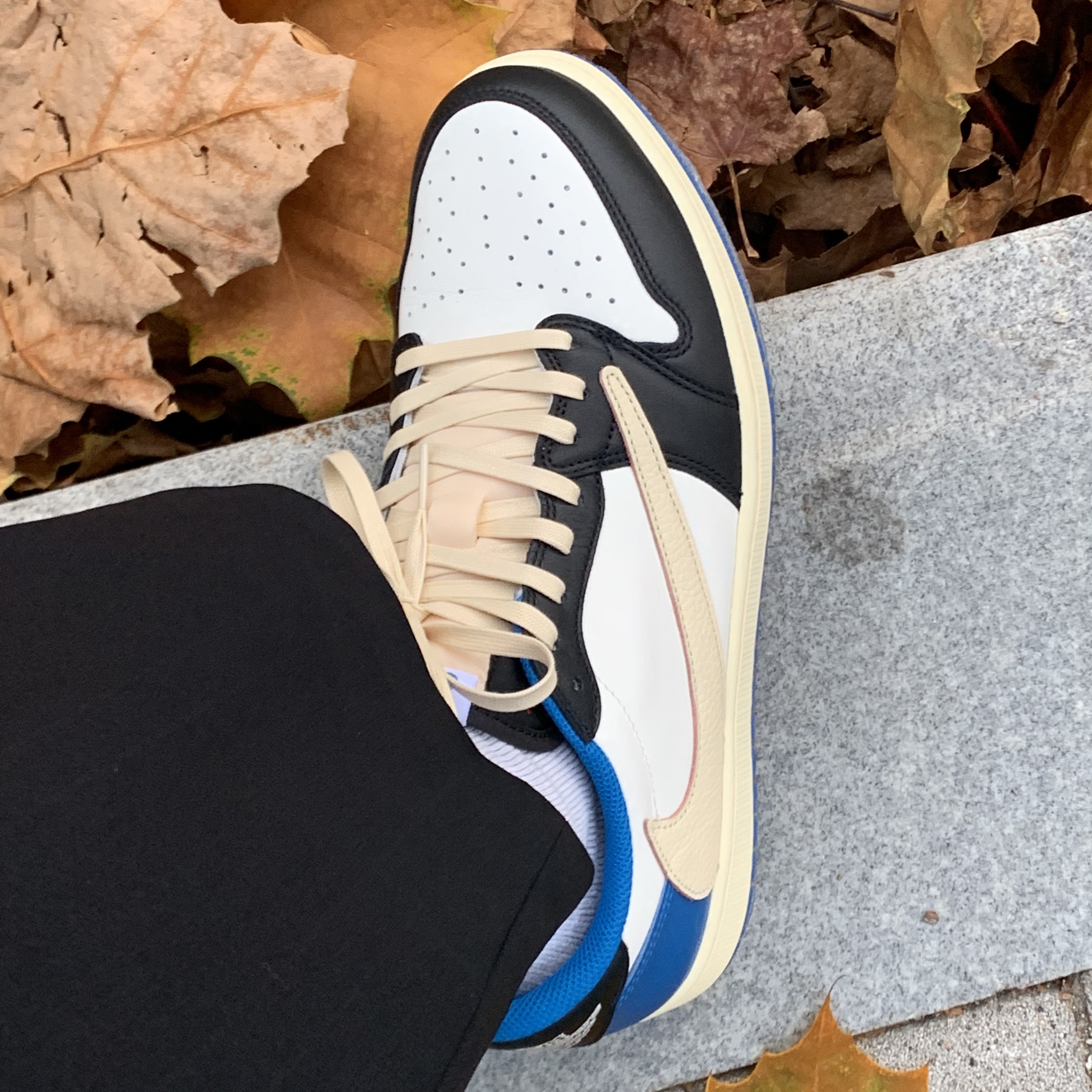 원성준 (@onessun_11) 님의 게시물 | KREAM