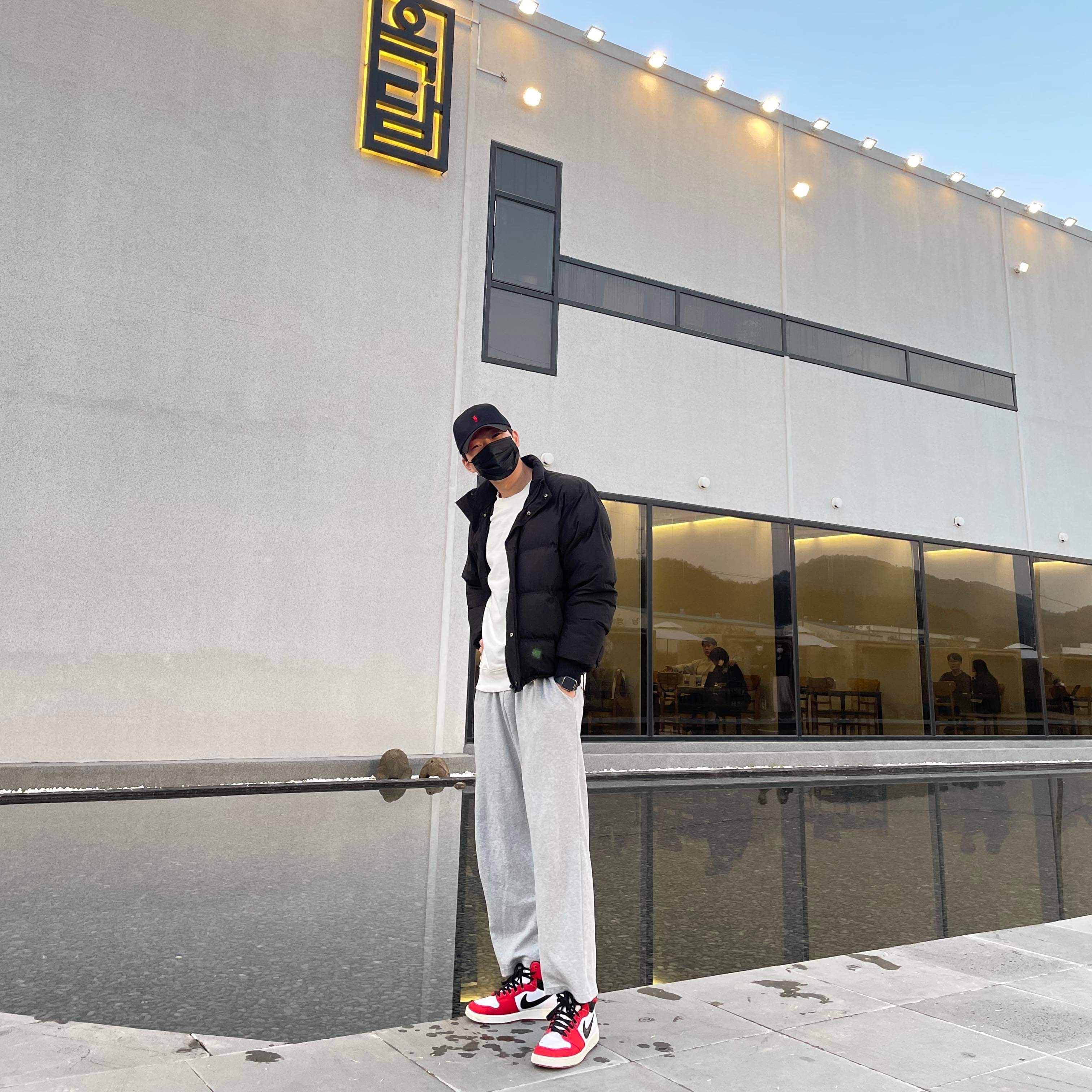 이준환 (@jun.hwan_) 님의 게시물 | KREAM