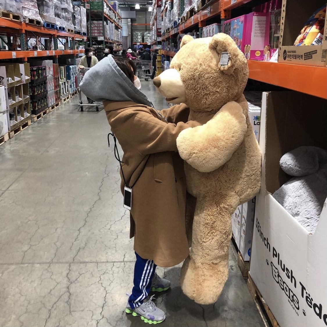 (@namnoo) 님의 게시물 | KREAM