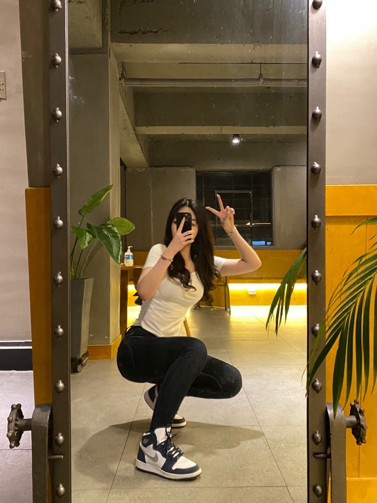 지수 (@ljsww) 님의 게시물 | KREAM