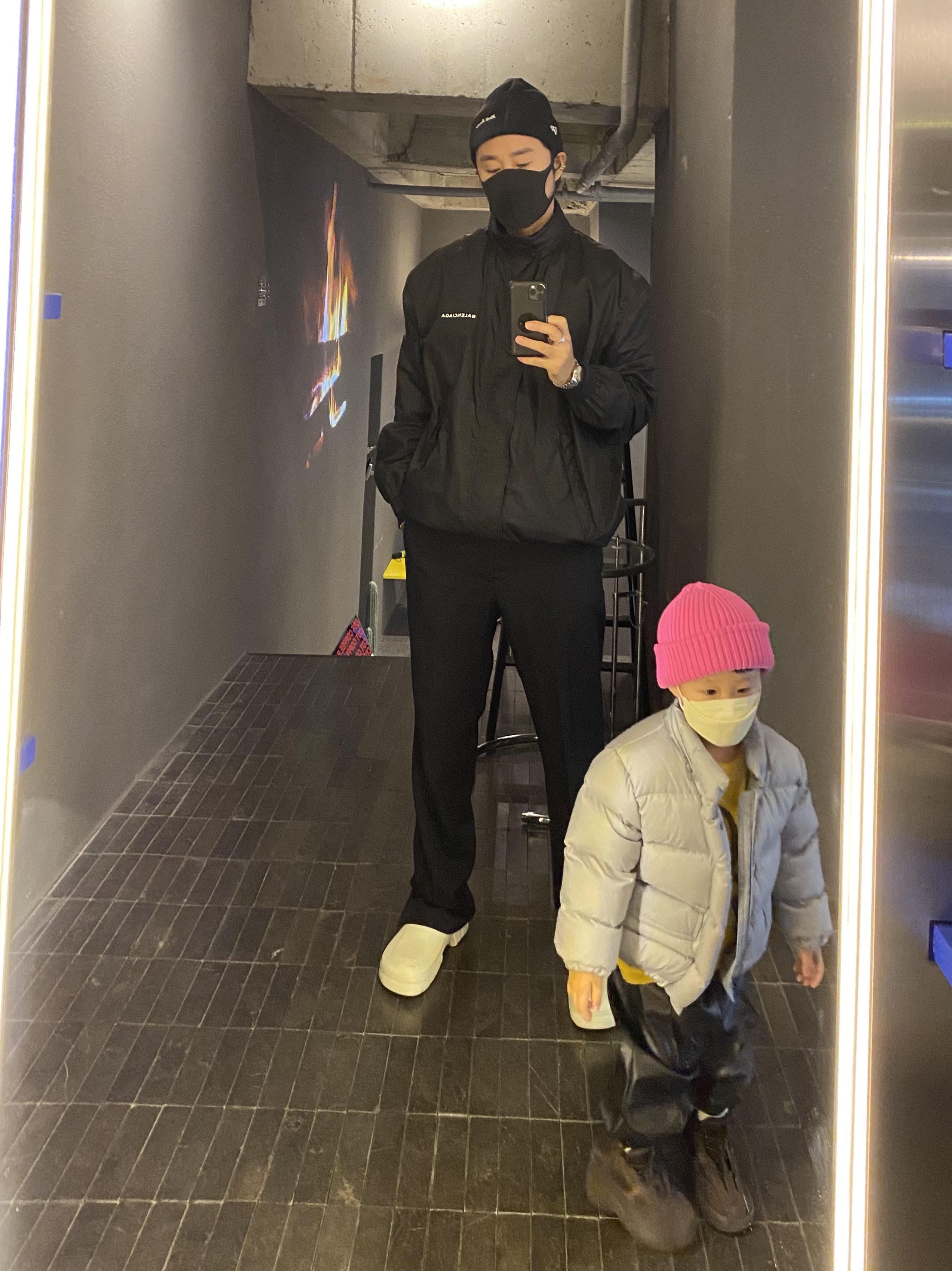 spector (@spector) 님의 게시물 | KREAM