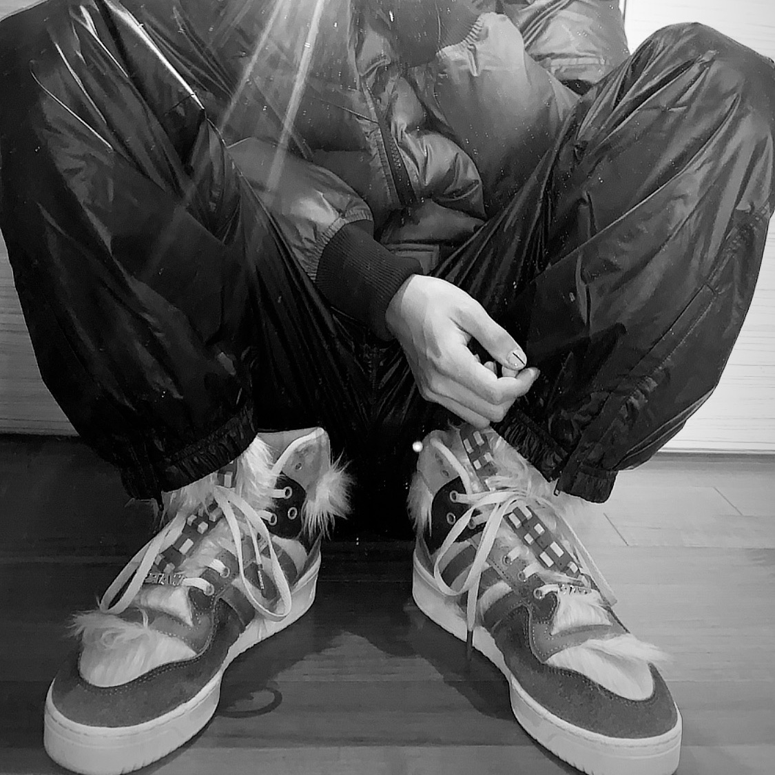 디제로 (@00_dy_artist) 님의 게시물 | KREAM