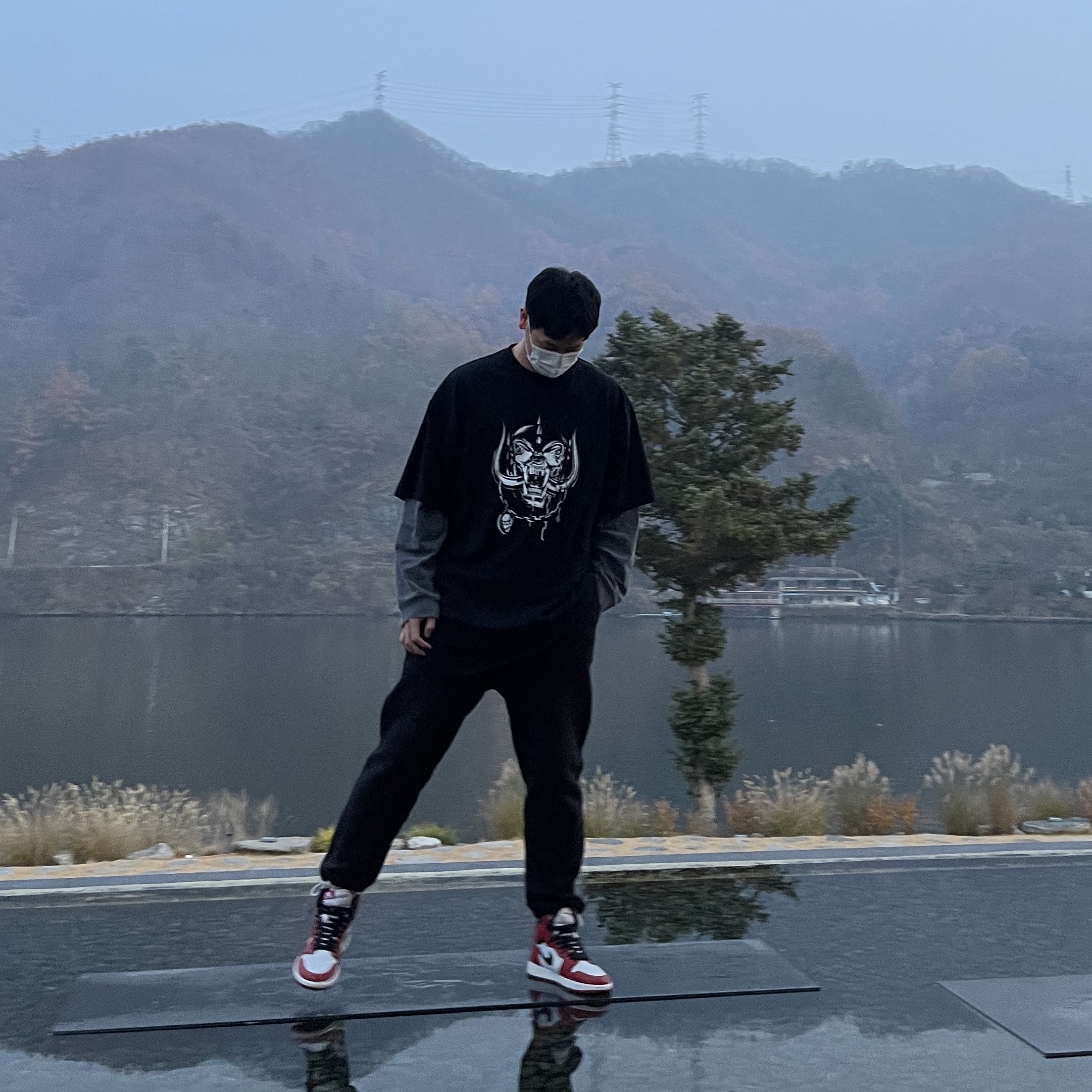 우팔 (@wooo8) 님의 게시물 | KREAM