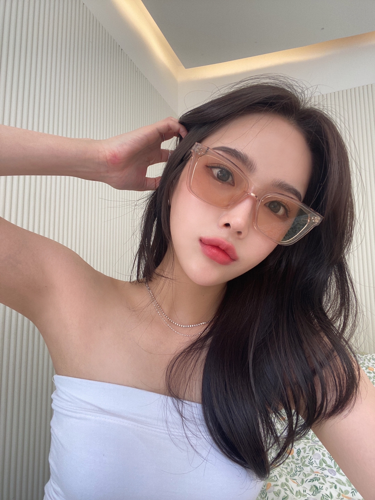 최쟈 (@choijya) 님의 게시물 | KREAM