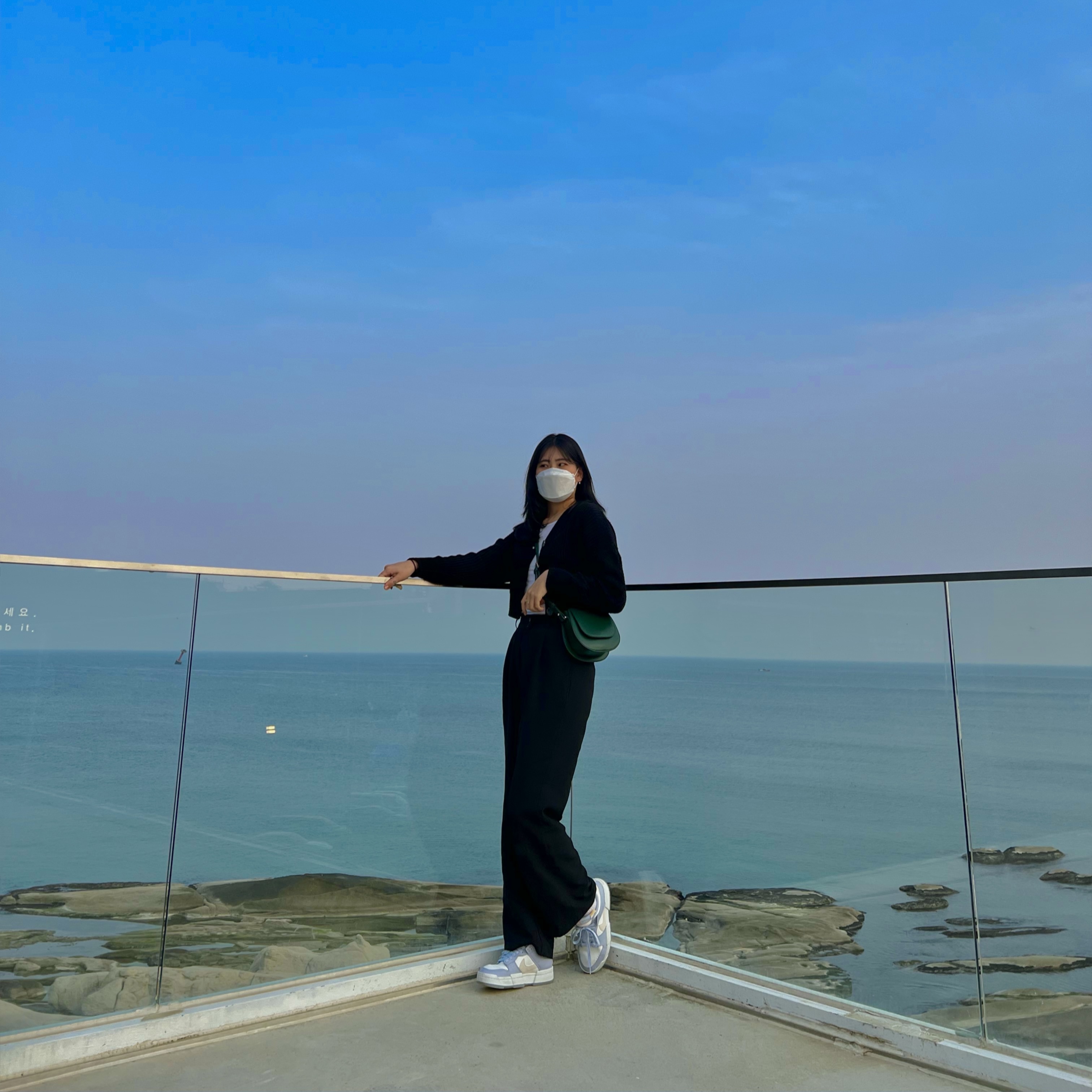 인정 (@admit) 님의 게시물 | KREAM