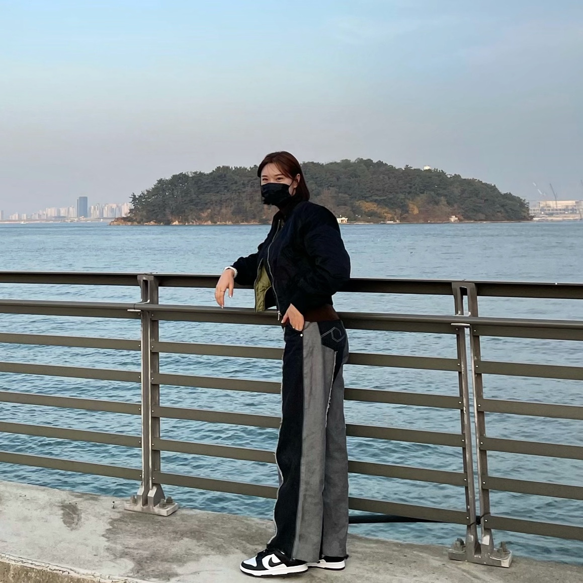 아리 (@ar_s2) 님의 게시물 | KREAM