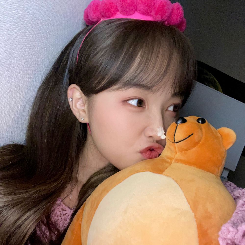 미낭 (@ming_ah) 님의 게시물 | KREAM