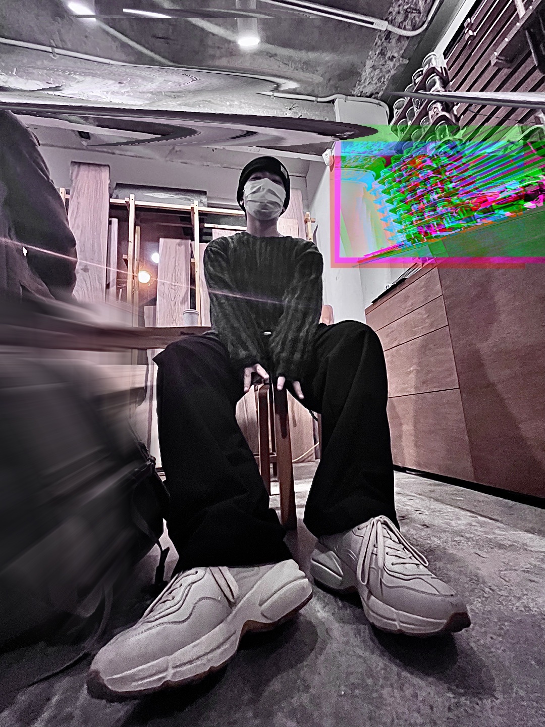 최성근 (@indigopunk) 님의 게시물 | KREAM