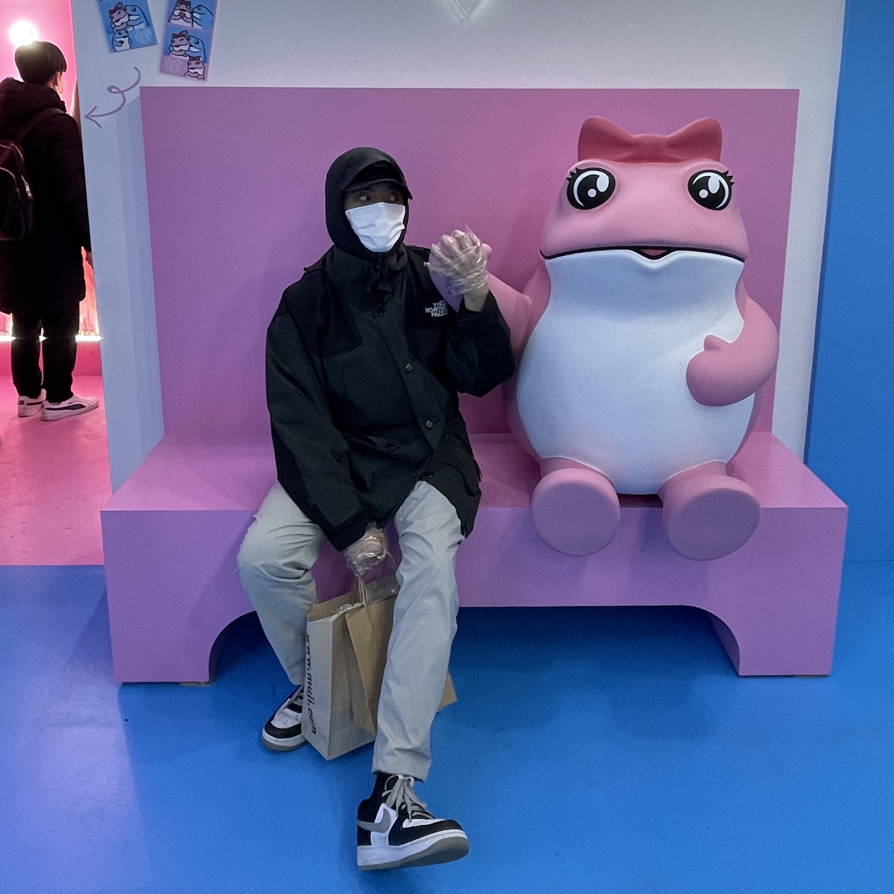 (@ehe_bum) 님의 게시물 | KREAM