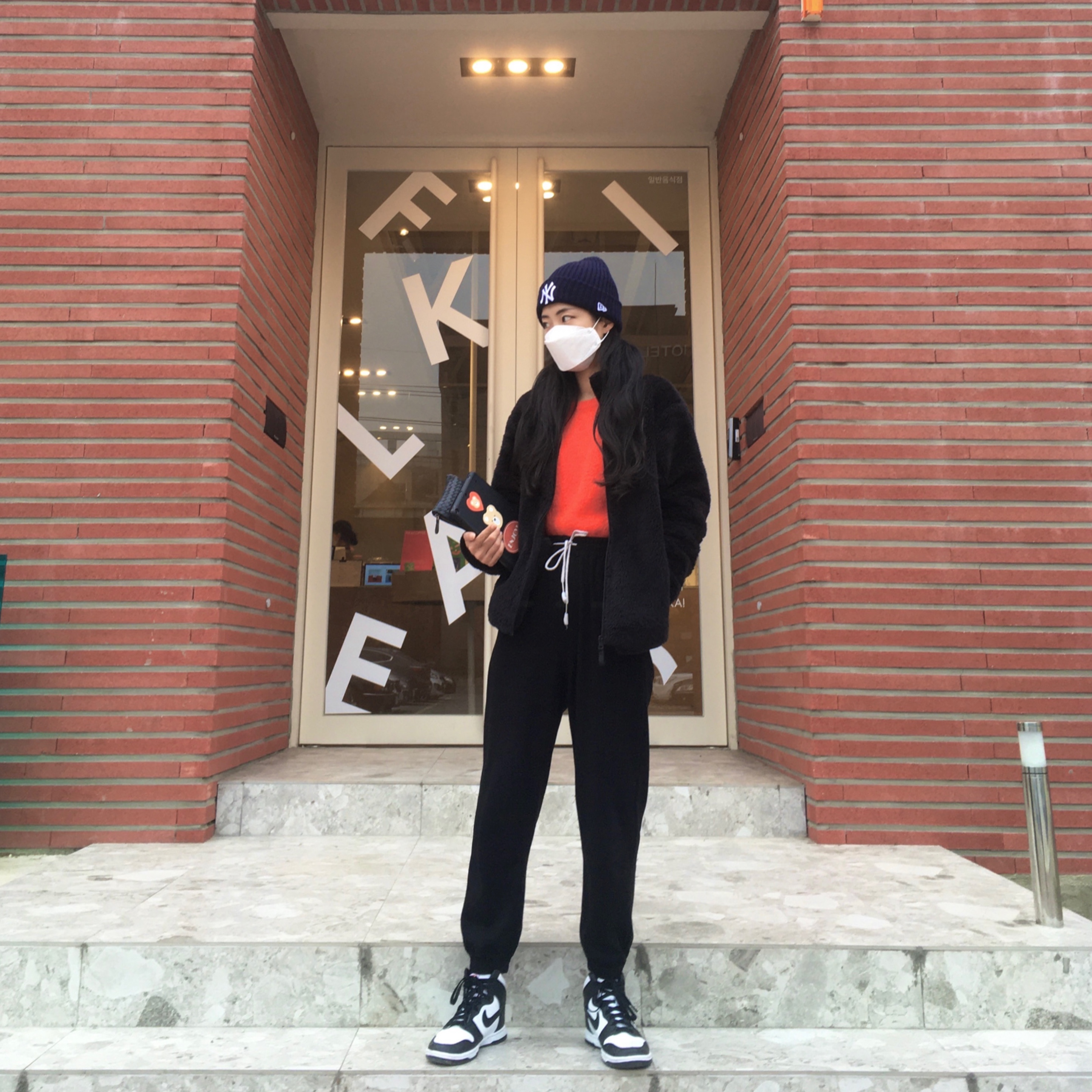 런비 (@lunb_k) 님의 게시물 | KREAM