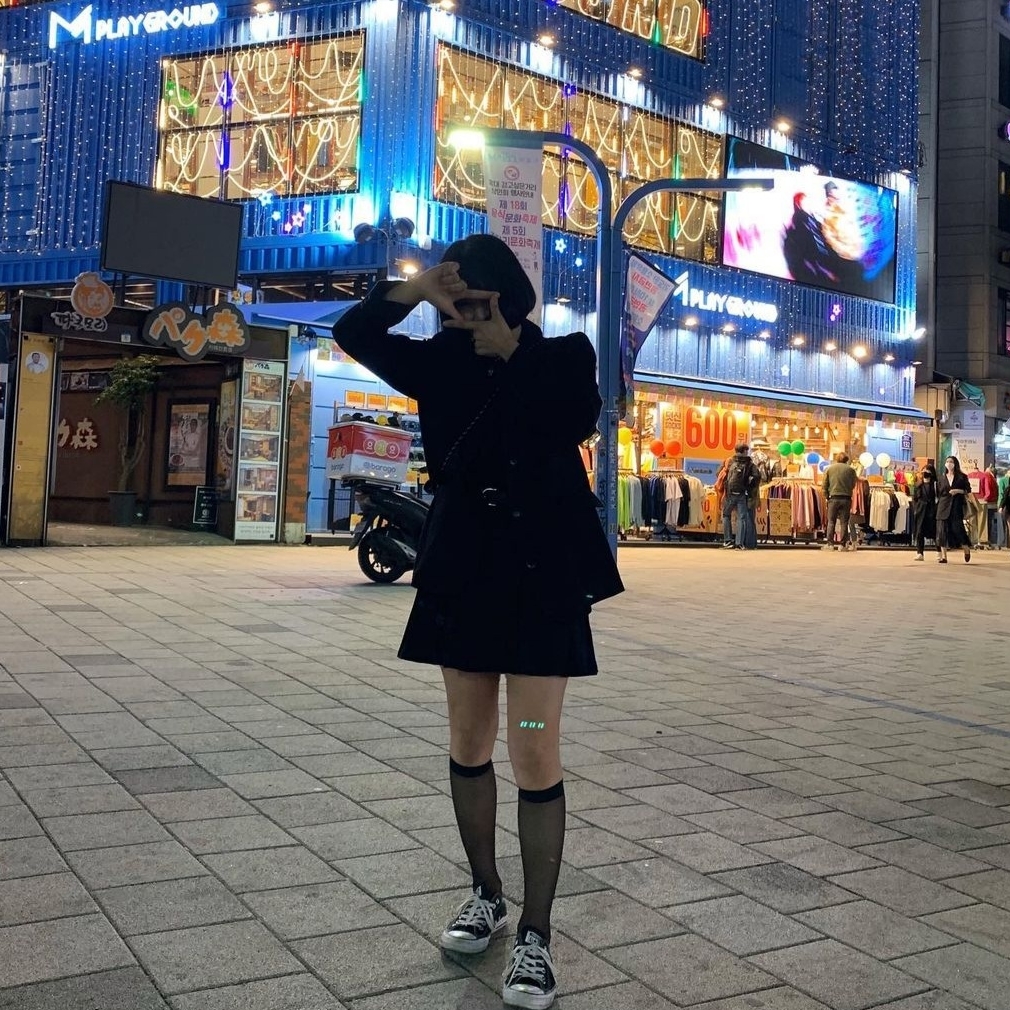 지수 (@2i_su) 님의 게시물 | KREAM