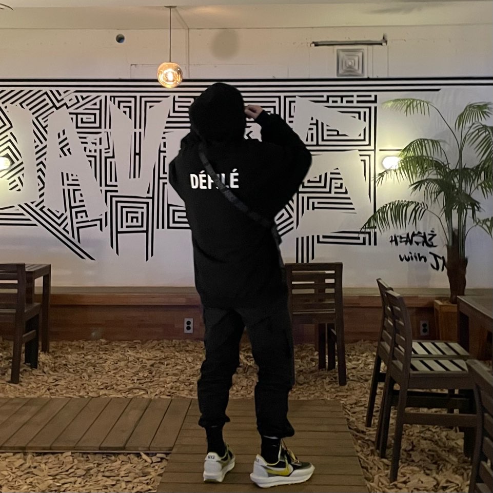 @romance_life) 님의 게시물 | KREAM