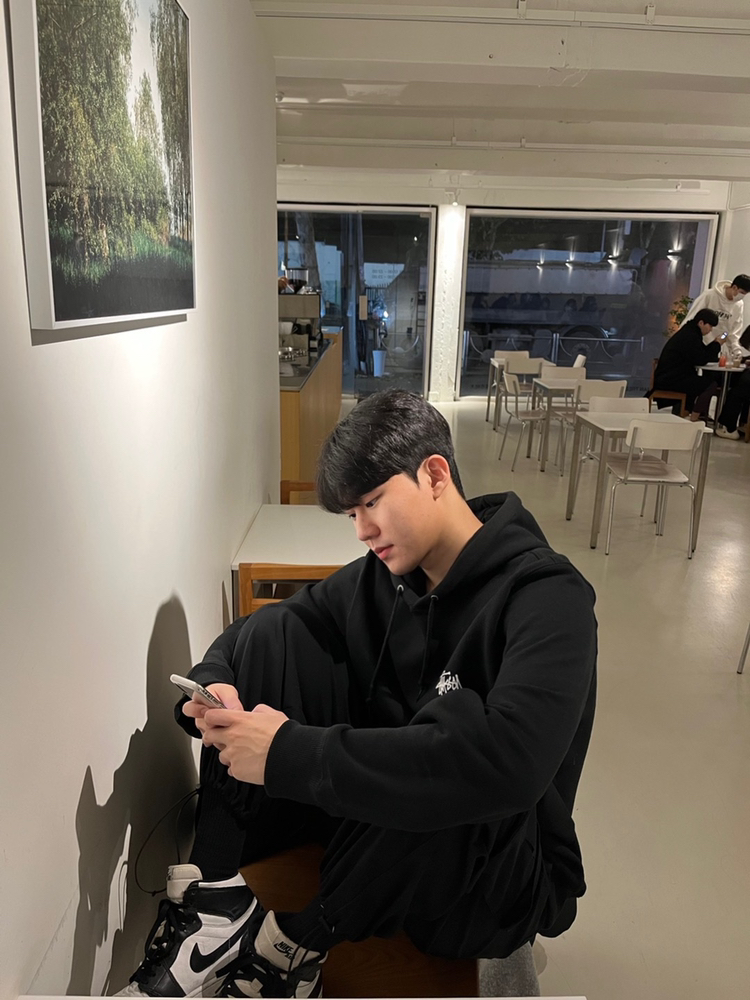 morethan13 (@noah_jm) 님의 게시물 | KREAM