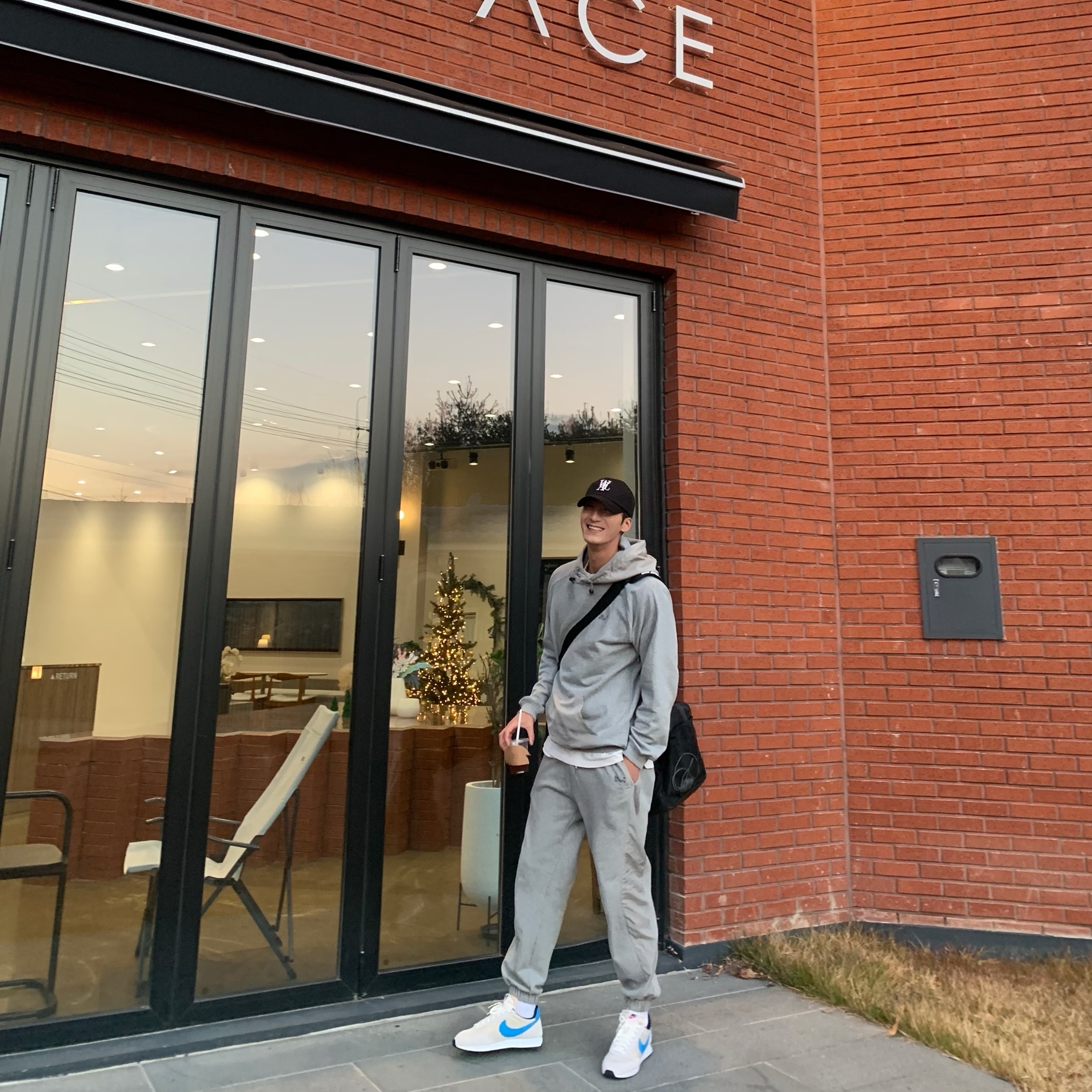 민현중 (@hyeonjoong.min) 님의 게시물 | KREAM