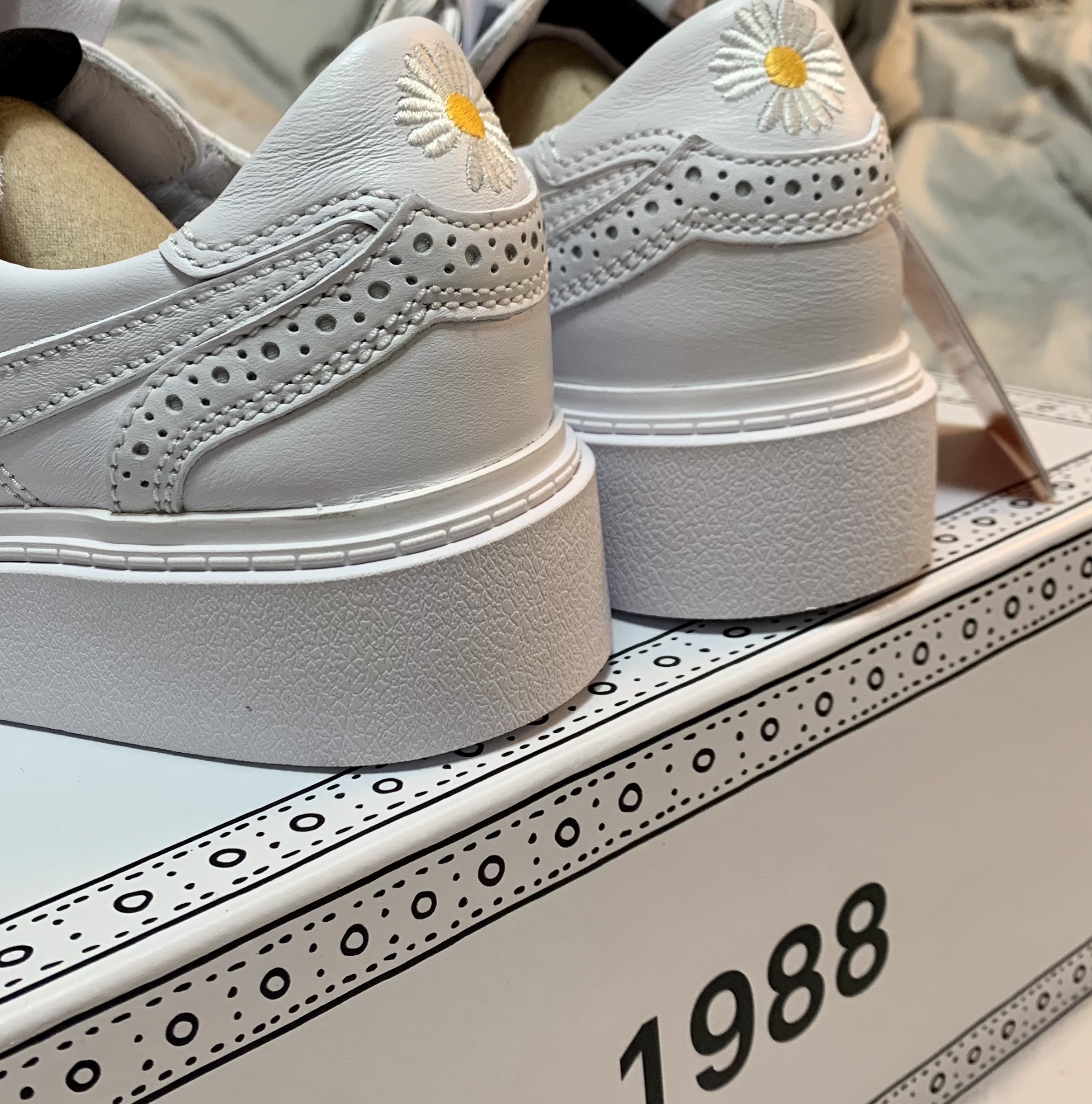 이나짱 (@leenazzang) 님의 게시물 | KREAM