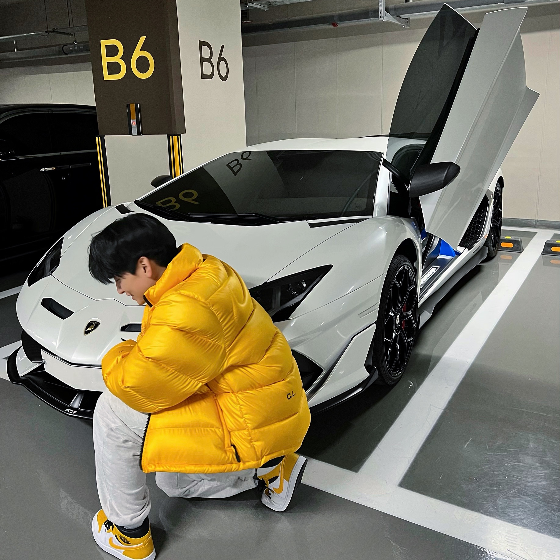 윤효혁 (@yoon_hh) 님의 게시물 | KREAM