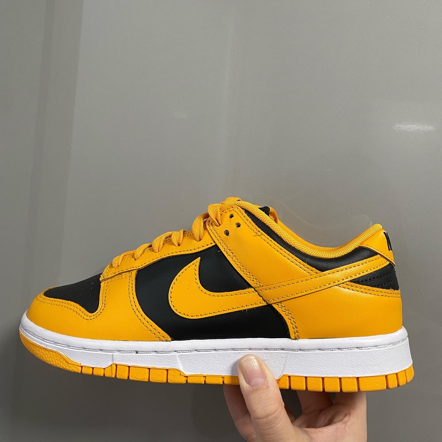 허윤정 (@oo._.lol) 님의 게시물 | KREAM