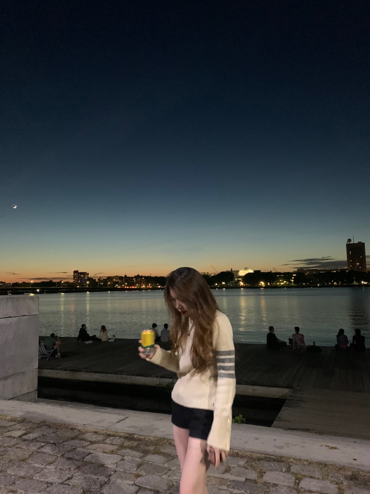 (@adocavo) 님의 게시물 | KREAM