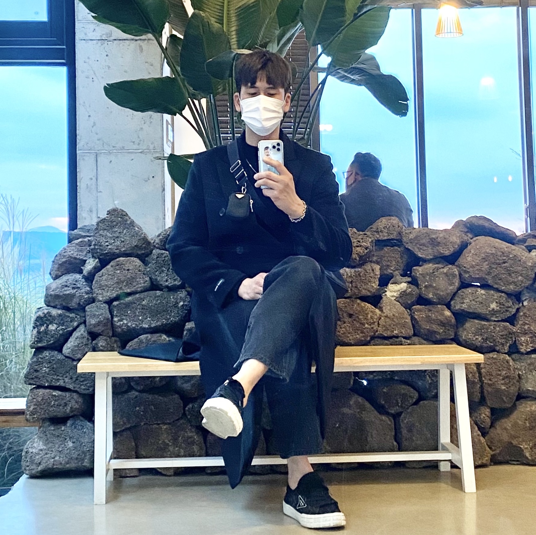 바나나 (@jw__s) 님의 게시물 | KREAM