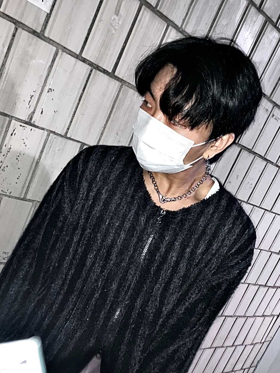 최성근 (@indigopunk) 님의 게시물 | KREAM