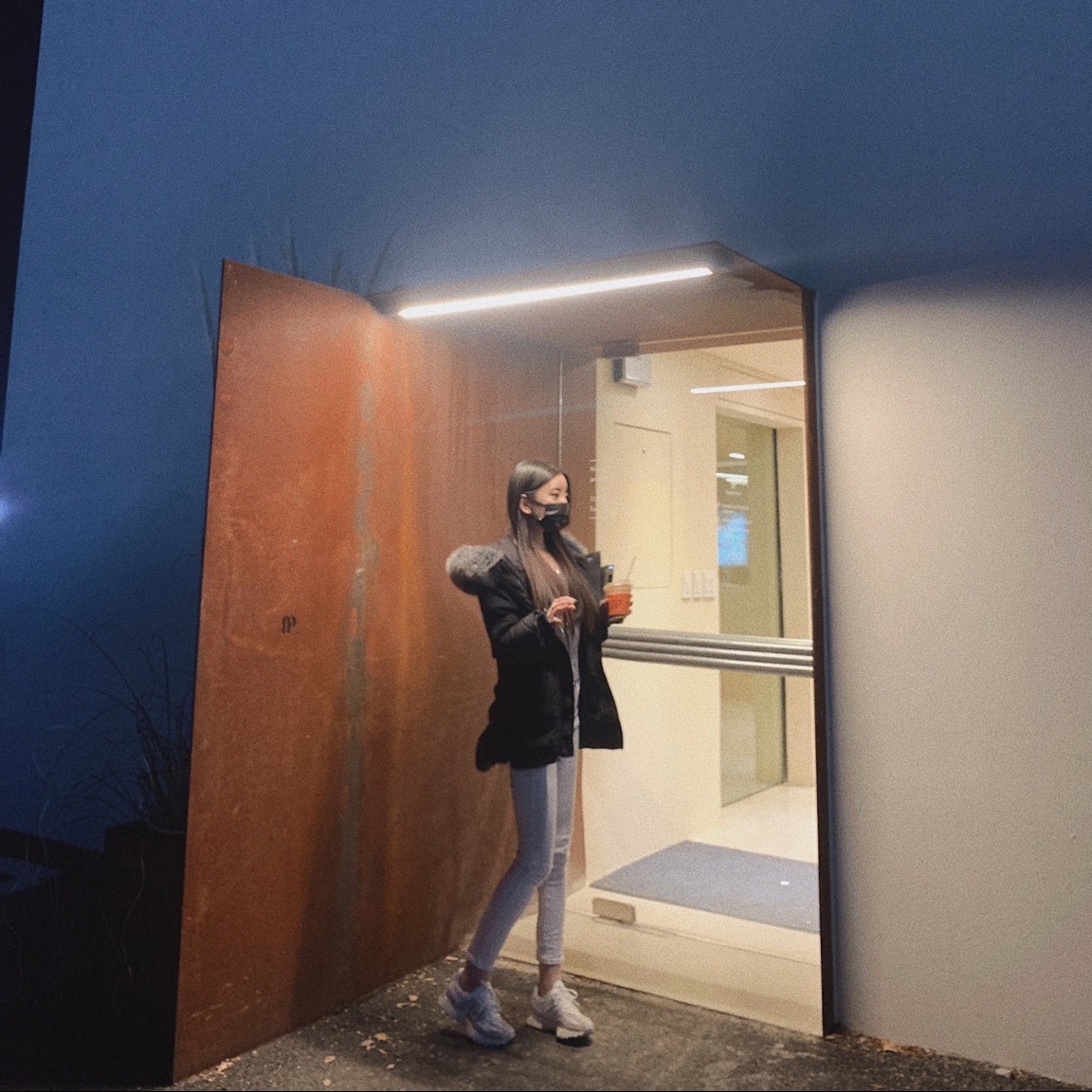 찐 (@jin_.2) 님의 게시물 | KREAM