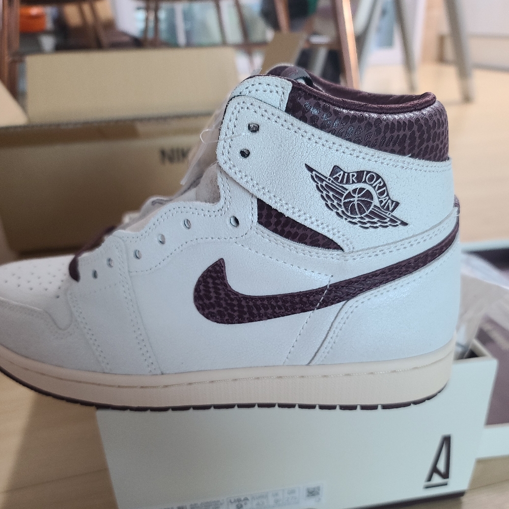 최양호 (@yanho.choi) 님의 게시물 | KREAM