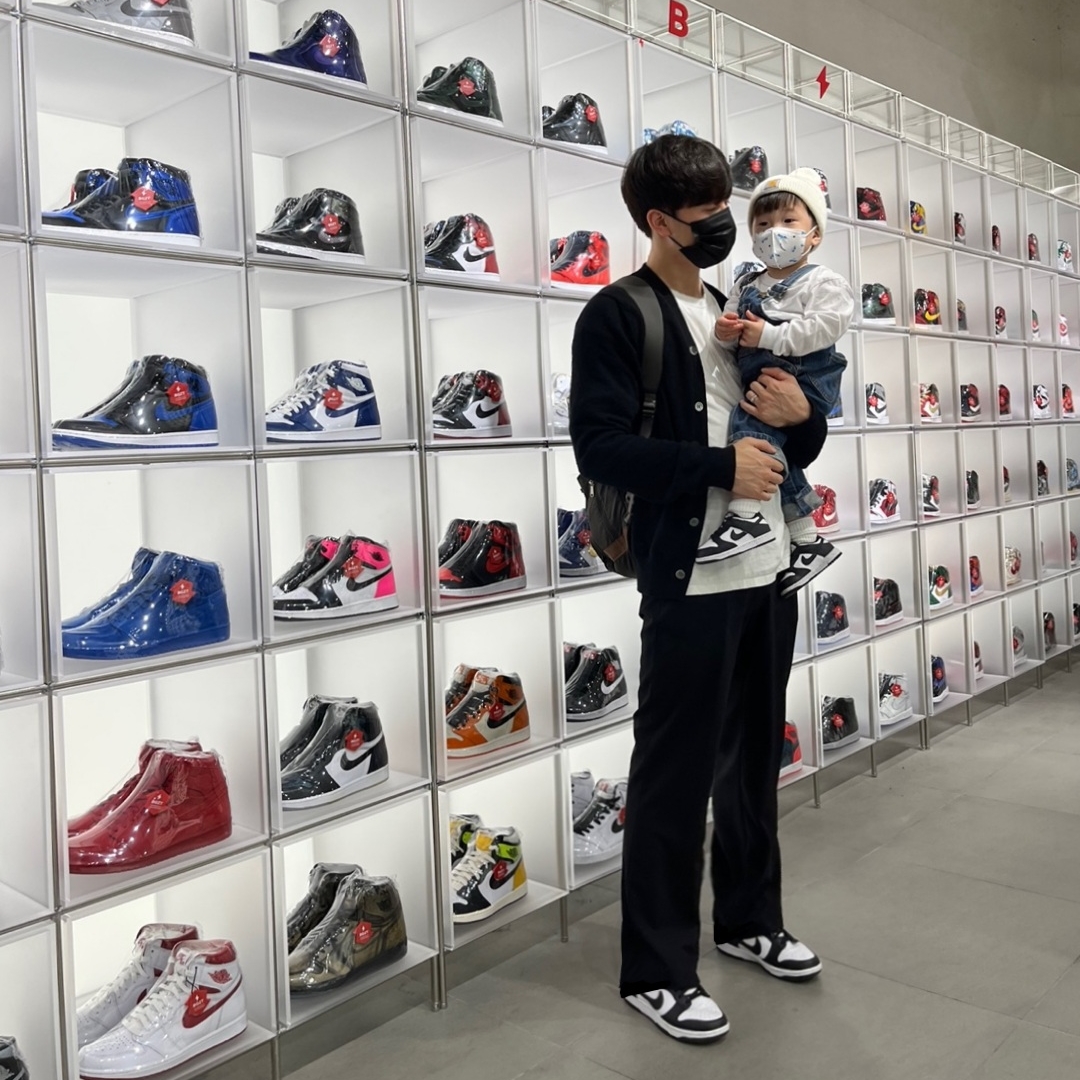 INSTA : jinw... (@jinw_w) 님의 게시물 | KREAM