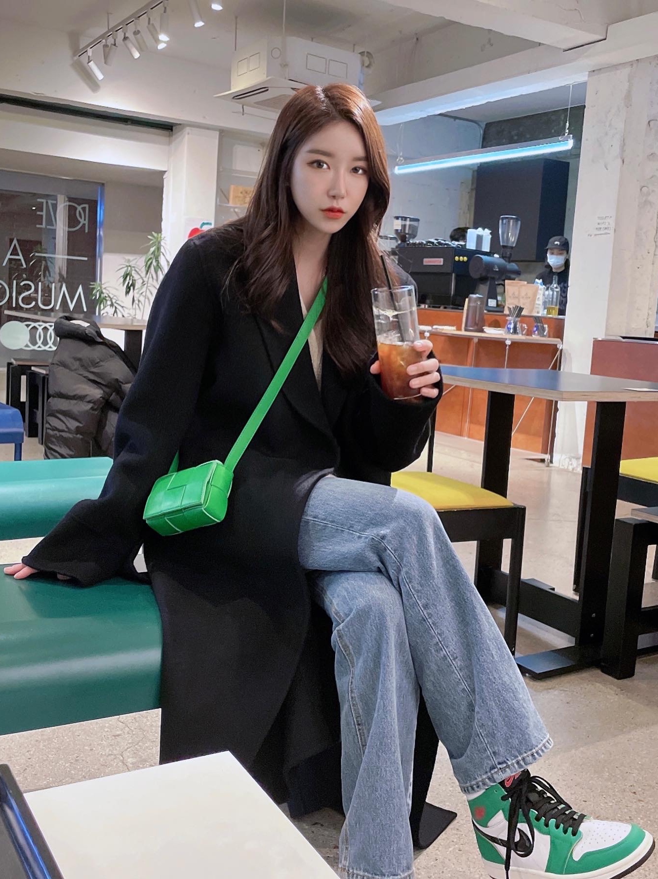 (@yeenco) 님의 게시물 | KREAM