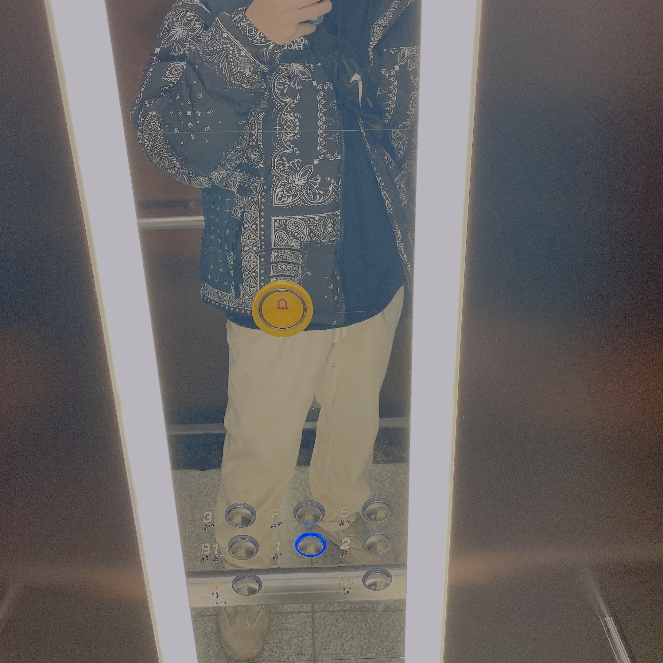 😼 (@j_cheol) 님의 게시물 | KREAM