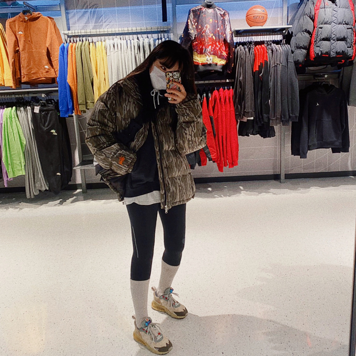 융🐬 (@__yoon.23) 님의 게시물 | KREAM