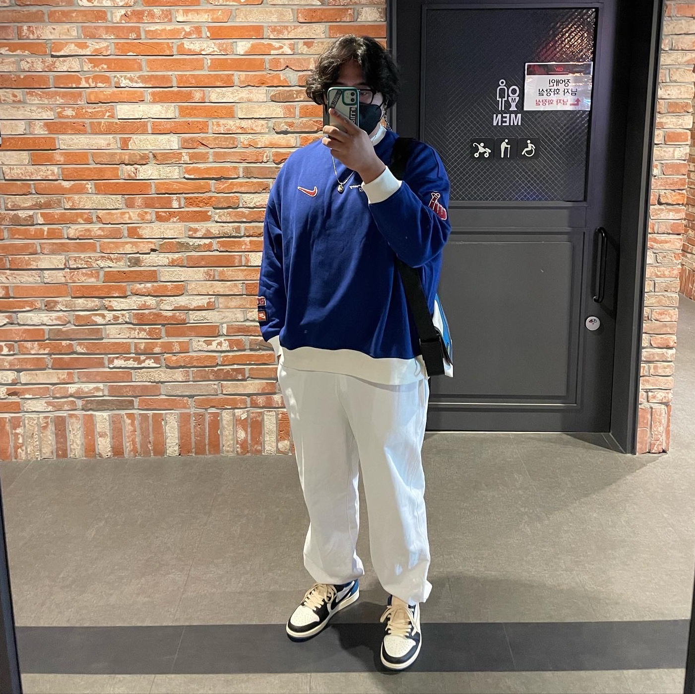 전대우 (@tigerdw) 님의 게시물 | KREAM