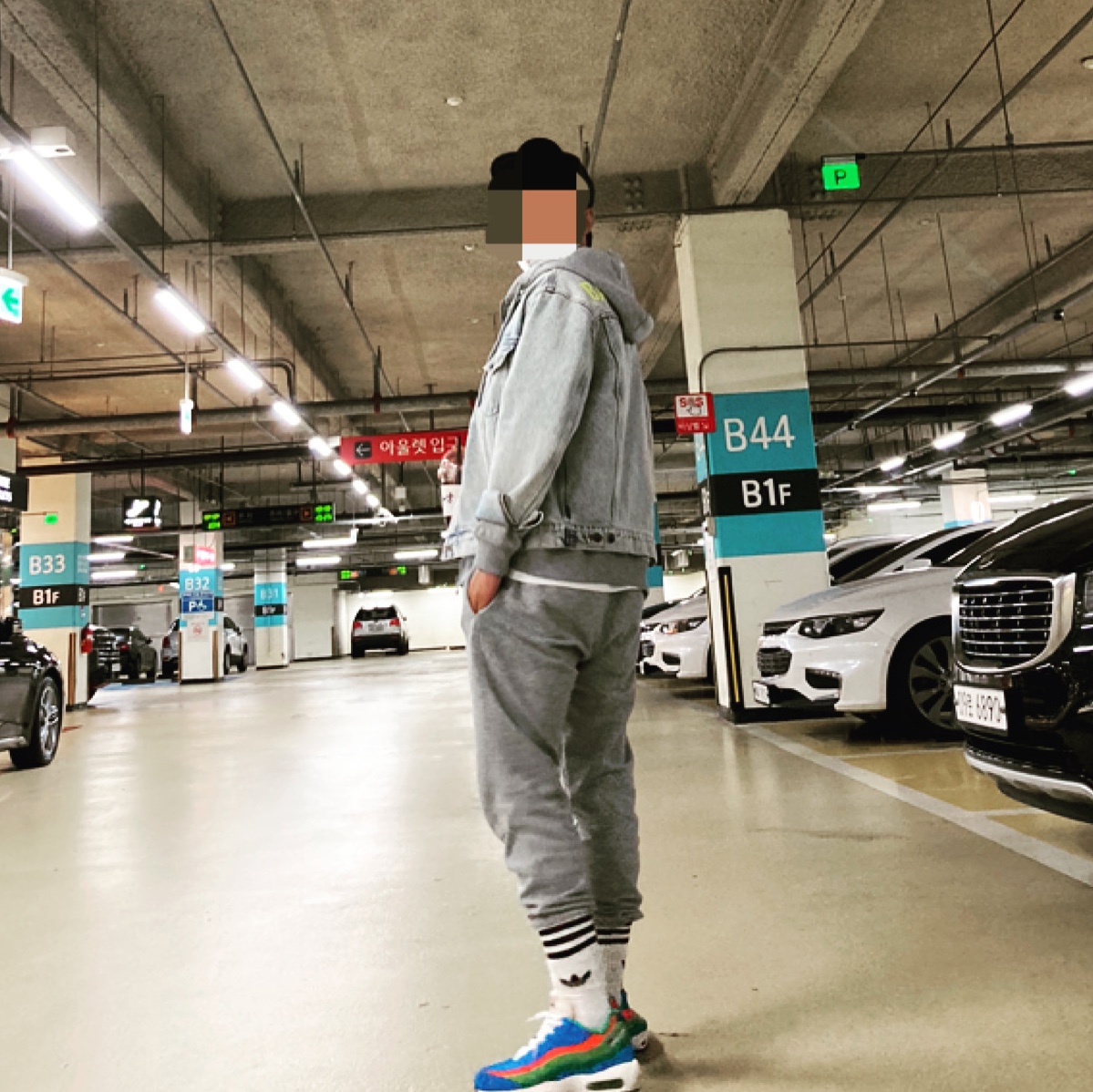 아케이 (@ig6926) 님의 게시물 | KREAM