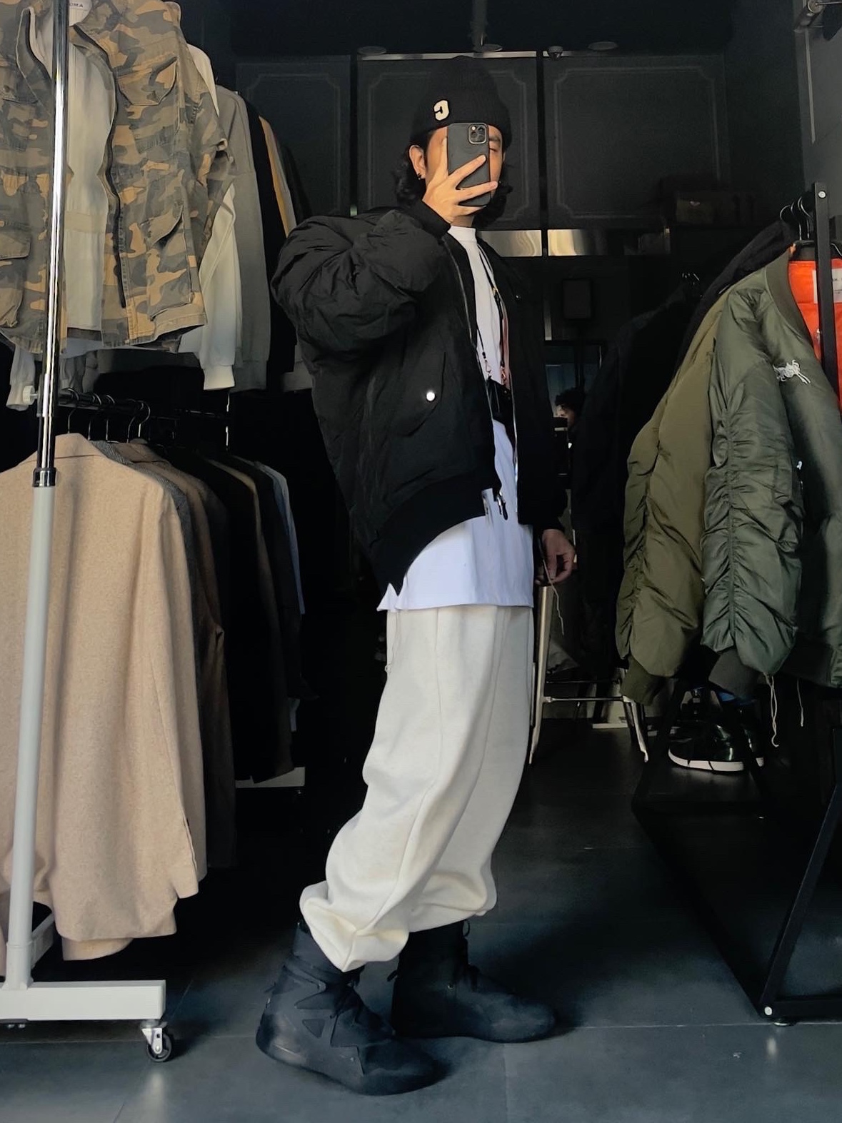 권혁민 (@crazy_crowz) 님의 게시물 | KREAM