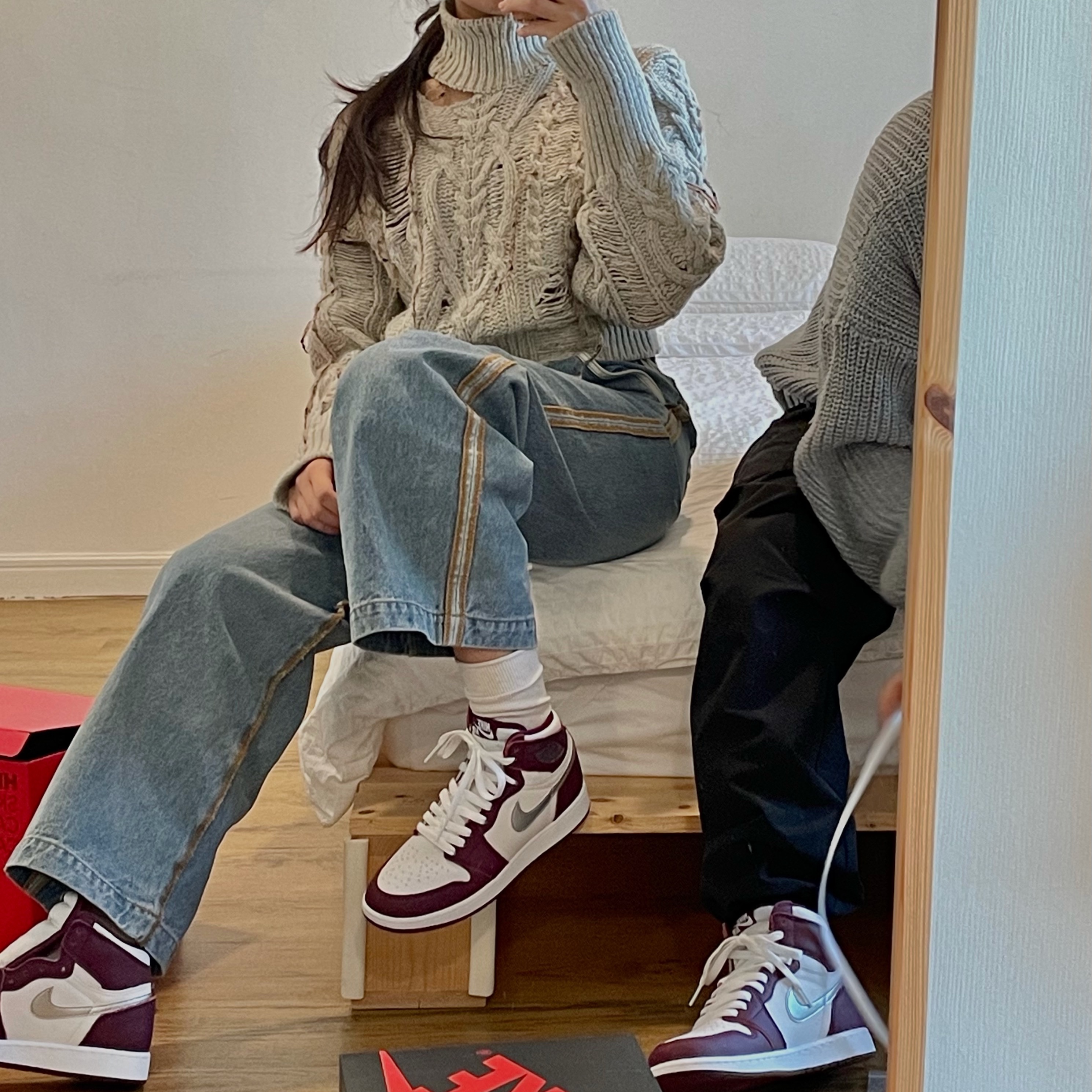 윾나륵 (@yunaruu) 님의 게시물 | KREAM