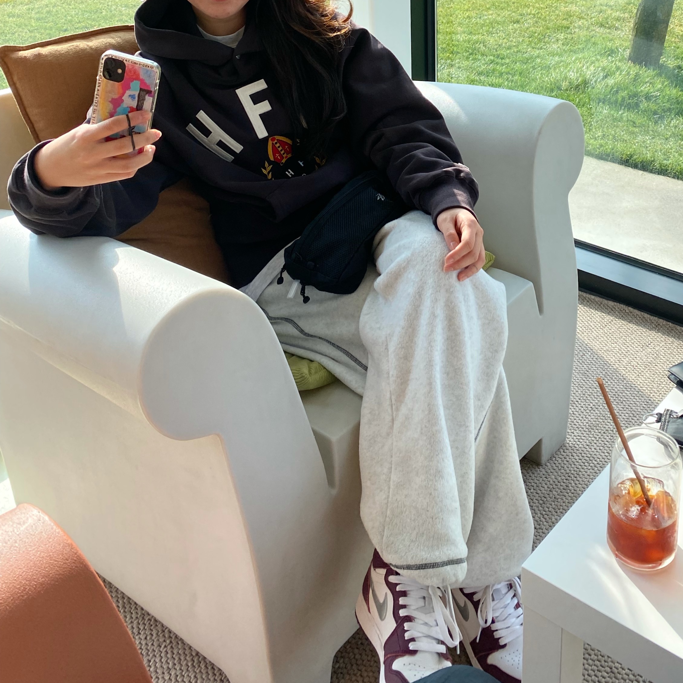 윾나륵 (@yunaruu) 님의 게시물 | KREAM