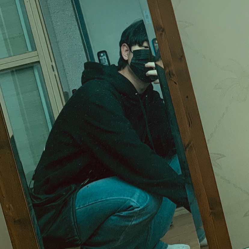 위성혁 (@moonlight_x...) 님의 게시물 | KREAM