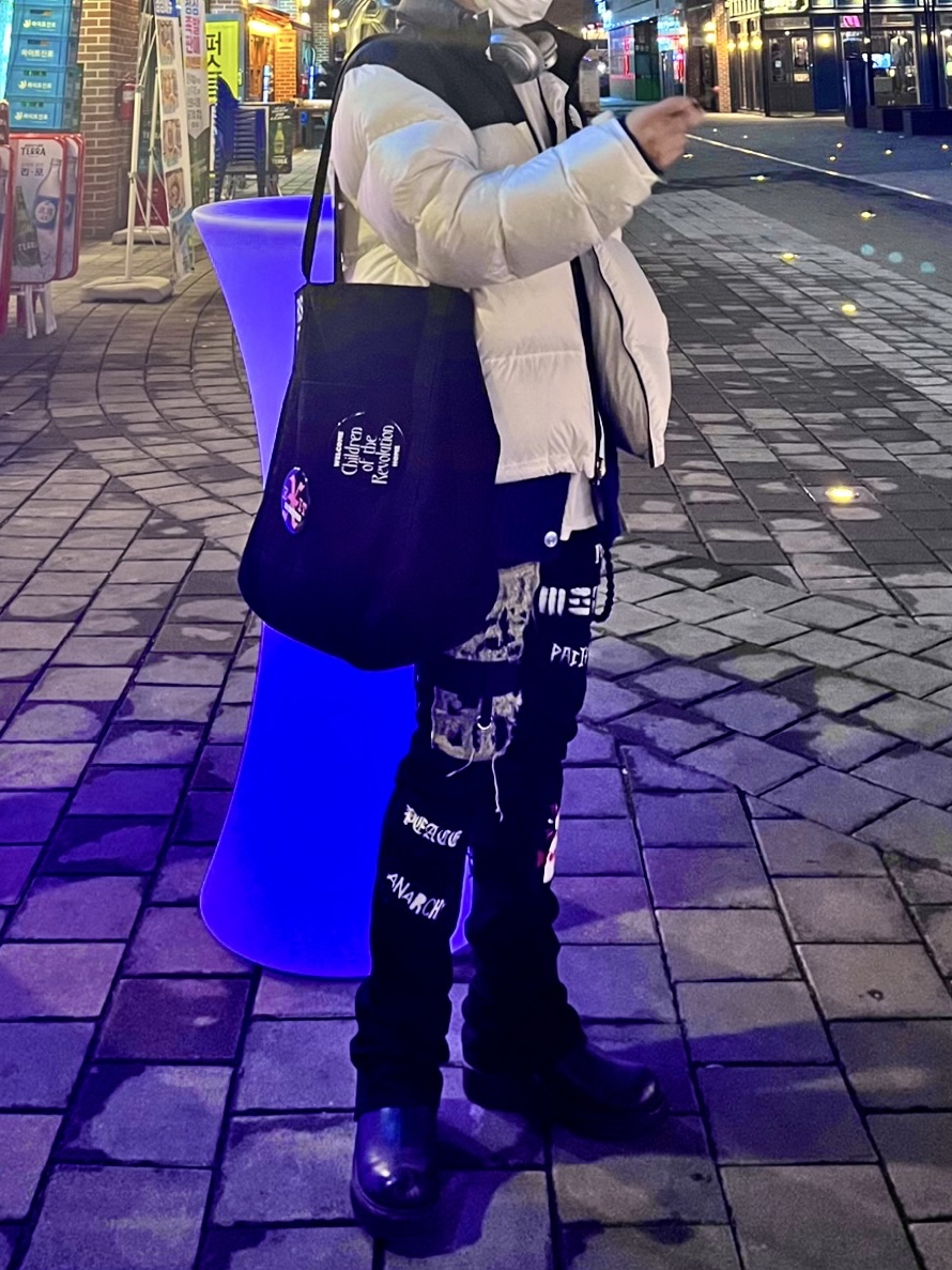 최성근 (@indigopunk) 님의 게시물 | KREAM