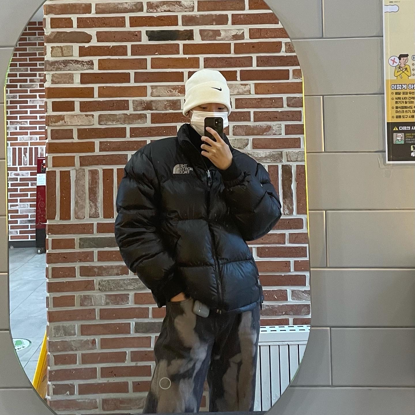 오잉 (@bz_f.wr_) 님의 게시물 | KREAM