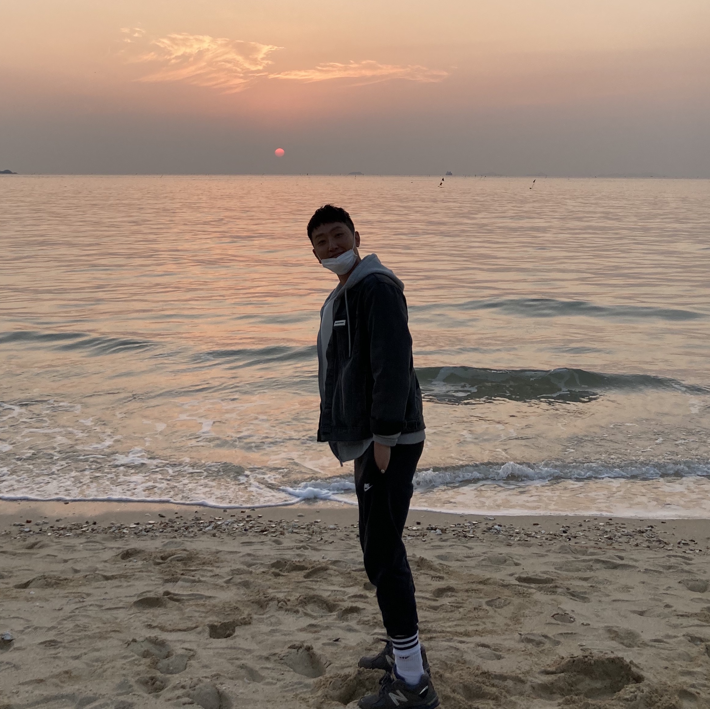 아케이 (@ig6926) 님의 게시물 | KREAM