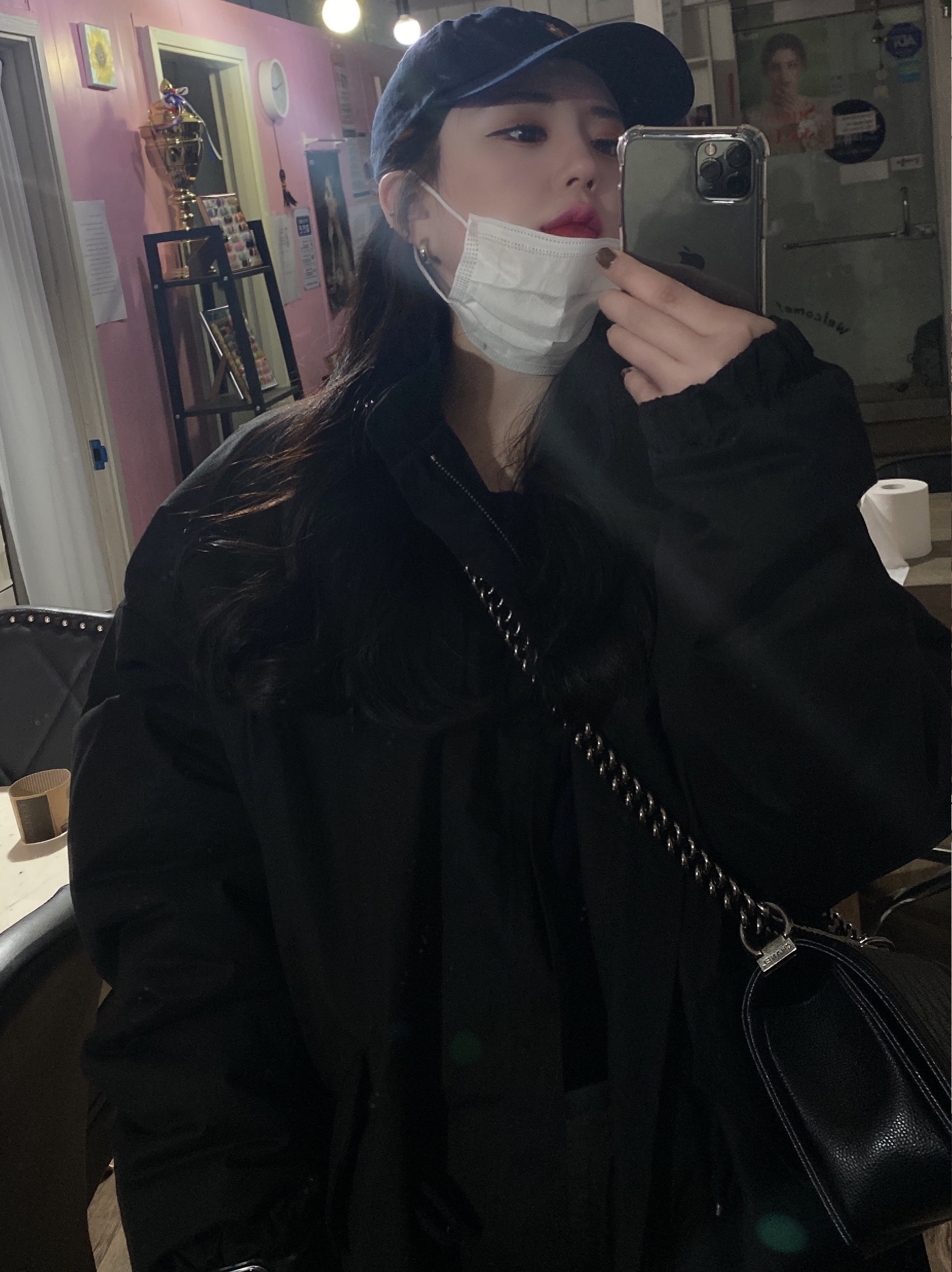 핼둥 (@xx__hr) 님의 게시물 | KREAM