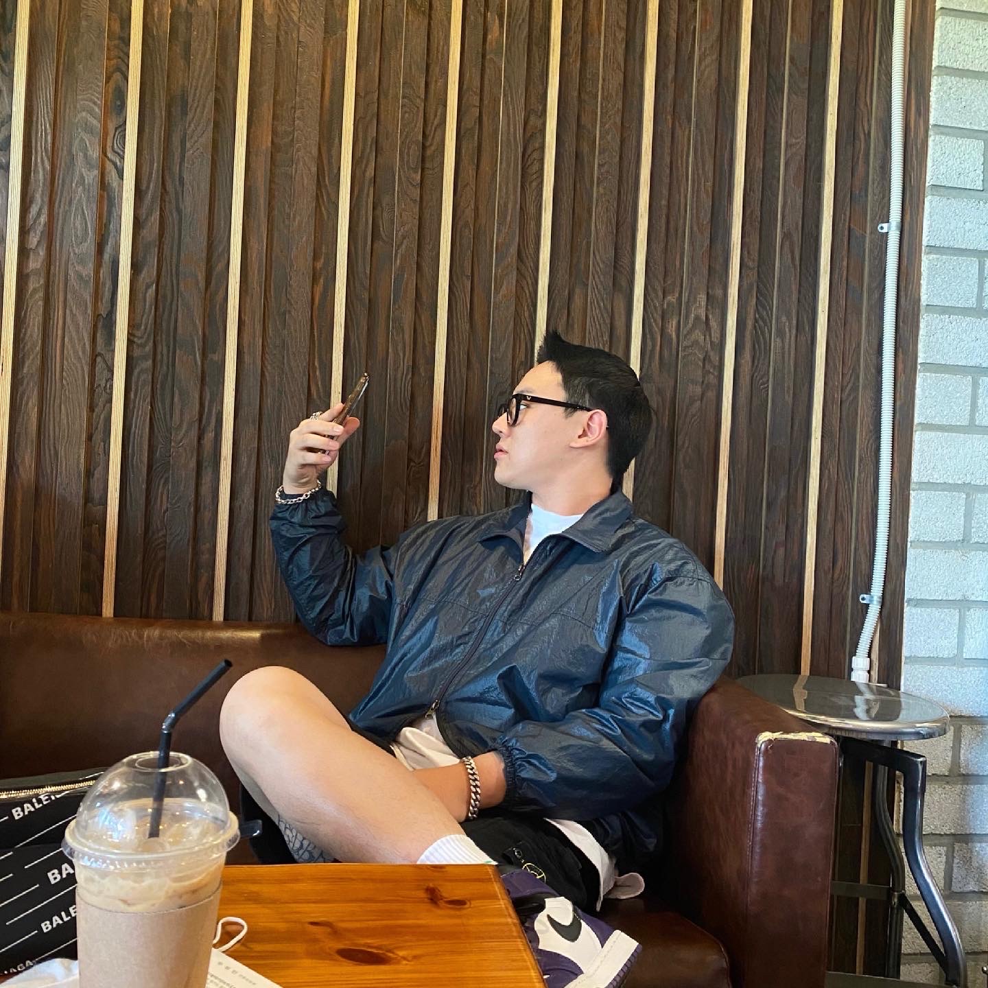 꿀이 (@jj___un_) 님의 게시물 | KREAM