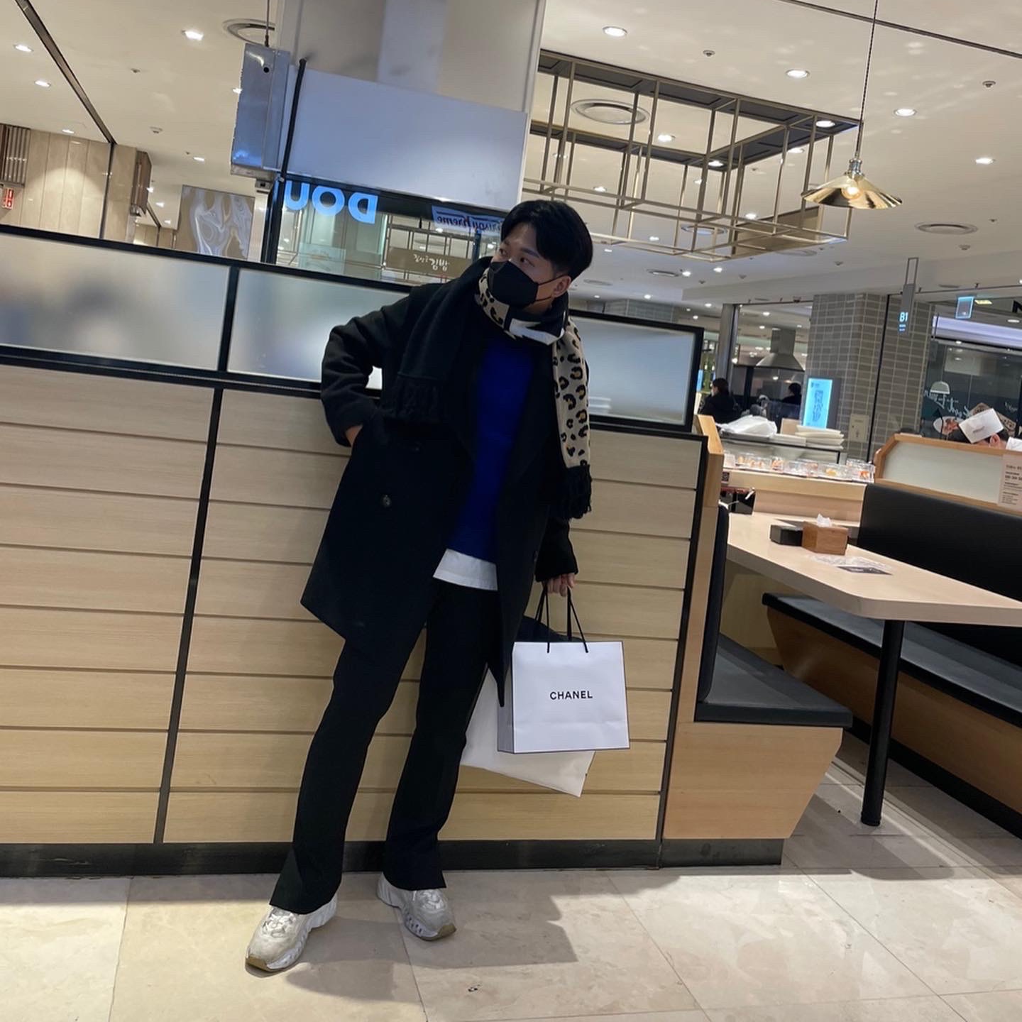 정창용 (@jjj_yong_) 님의 게시물 | KREAM