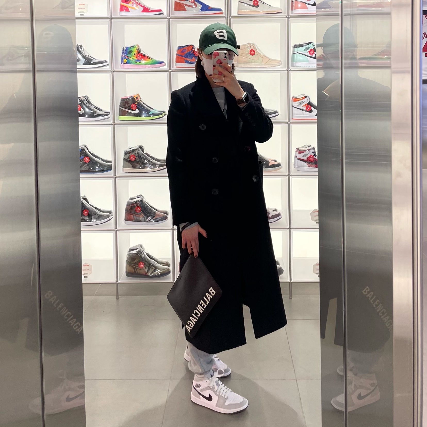 아리 (@ar_s2) 님의 게시물 | KREAM