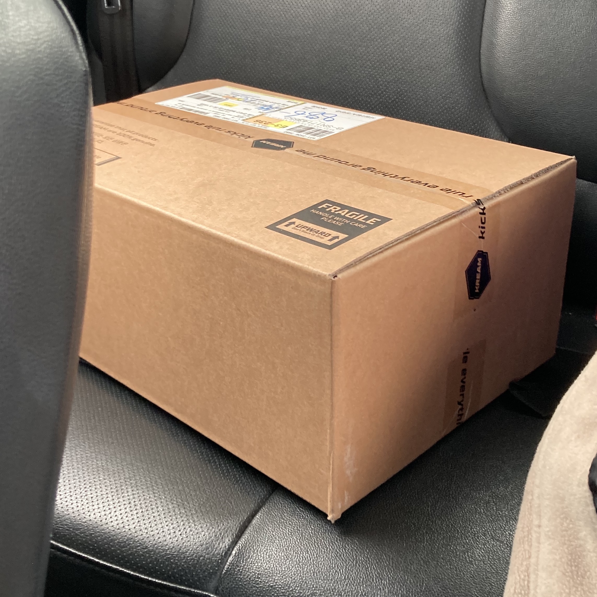 이만나 (@2___manna) 님의 게시물 | KREAM