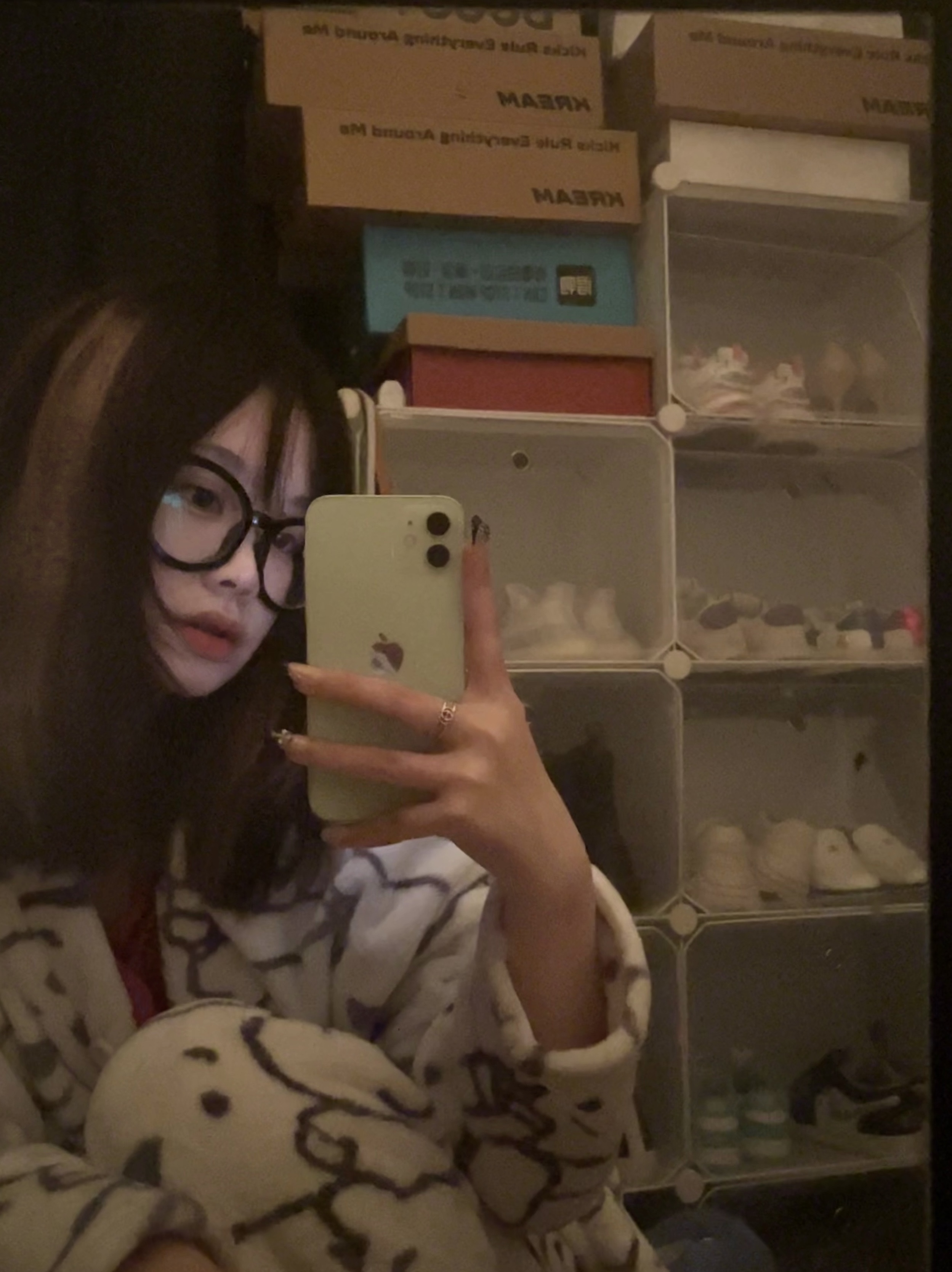 조이 (@ze412) 님의 게시물 | KREAM