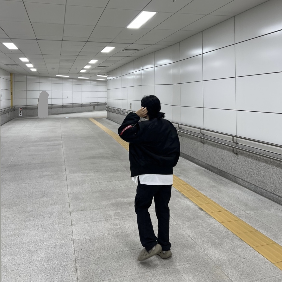 현진🐣 (@hj_kkk) 님의 게시물 | KREAM